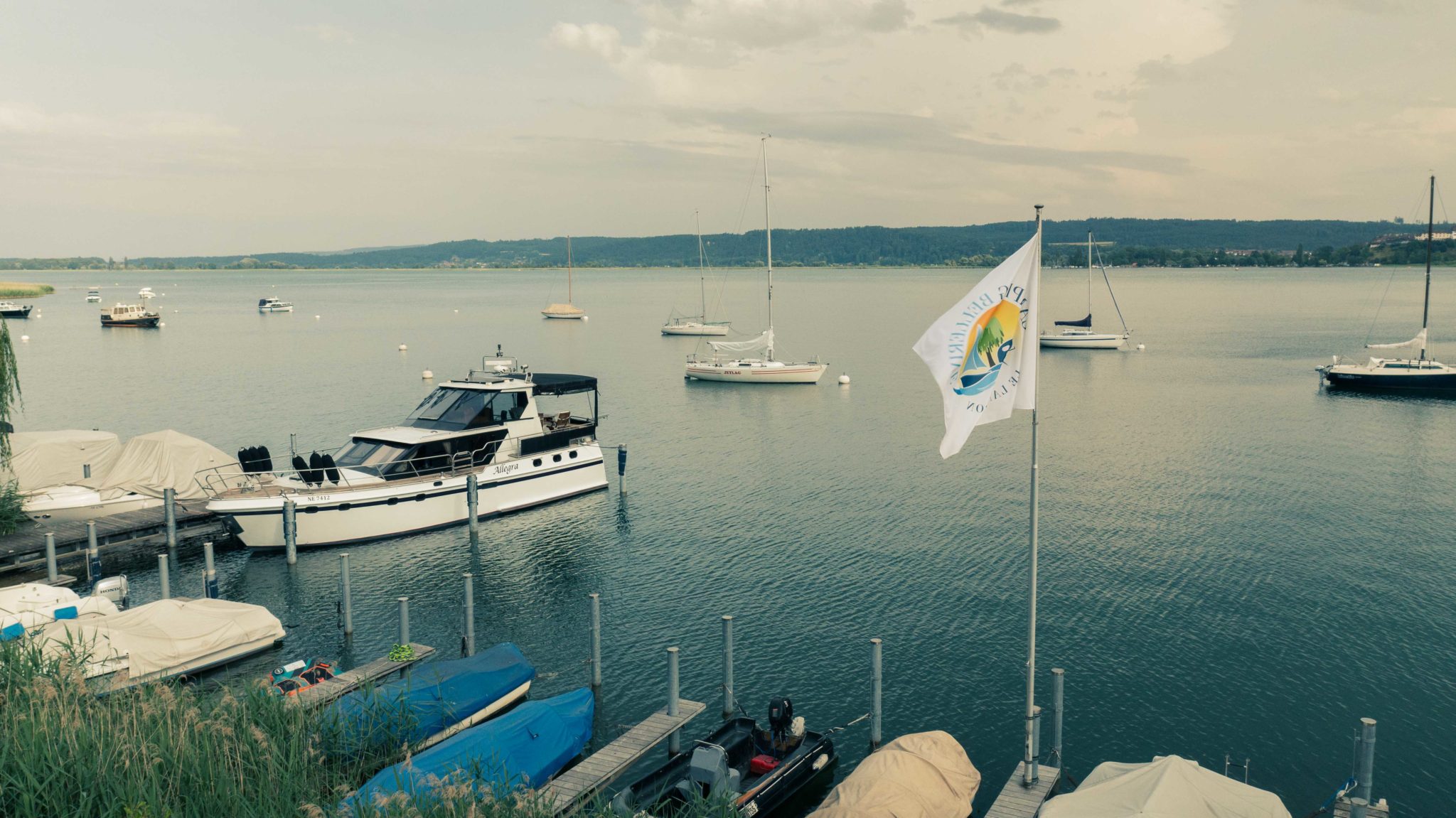 Travel Blog - Jupiter X TemplatesDestination lacustre : Camping ...